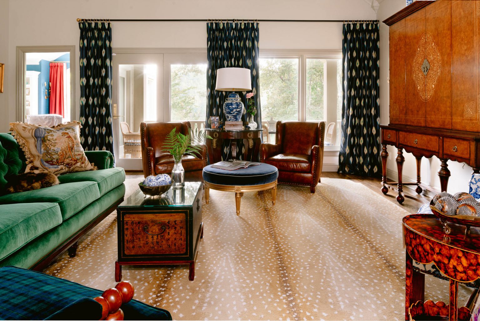 Family Home on the Lake - Todd Richesin